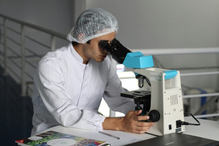 Microscopic Hair Comparison - The Innocence Center
